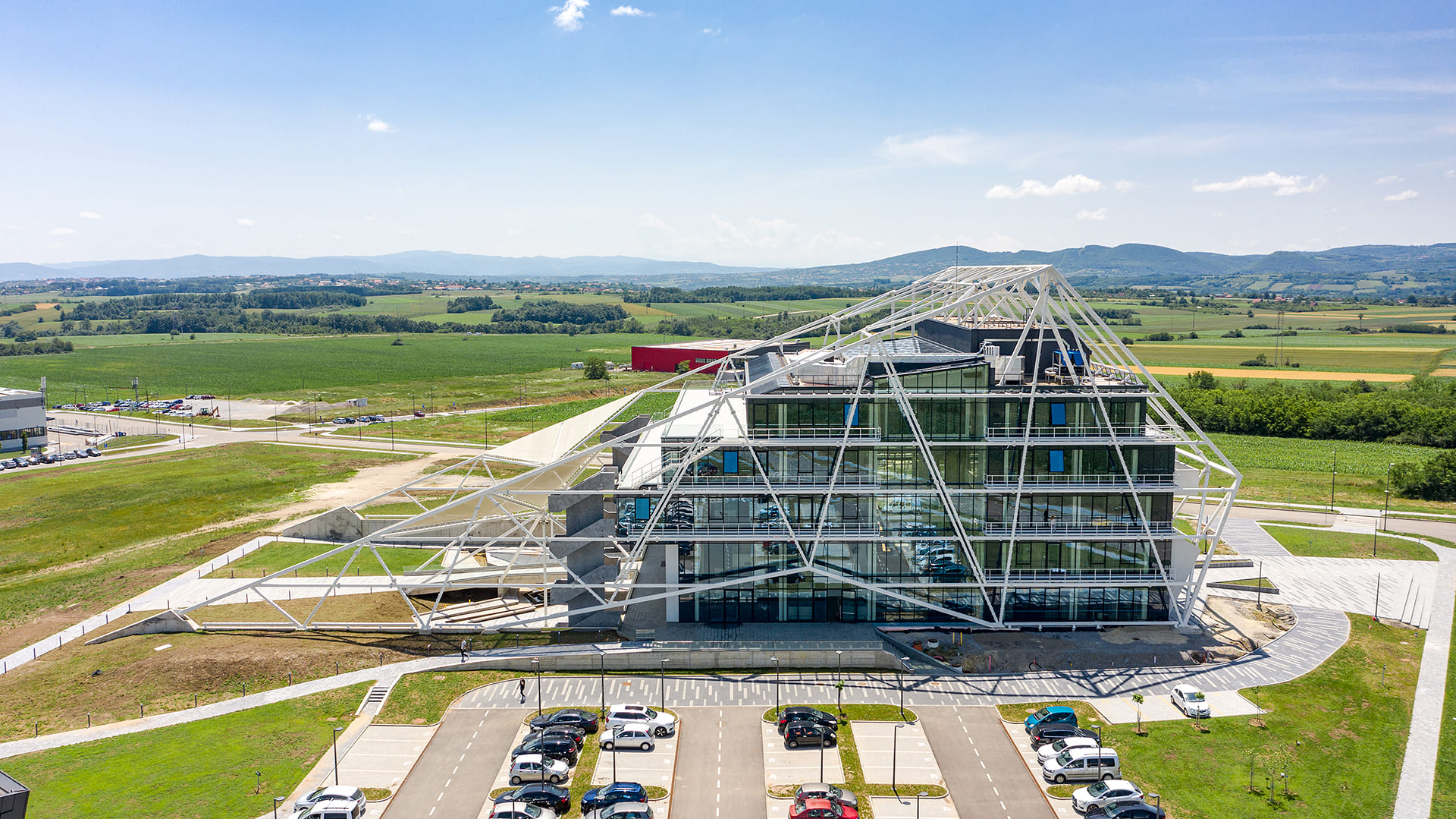 Škola – LYKG aerodrom MIND Kragujevac